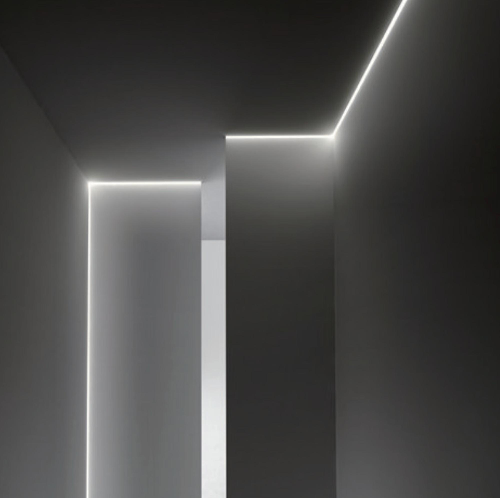 2M Internal Corner Trimless Aluminium Profile